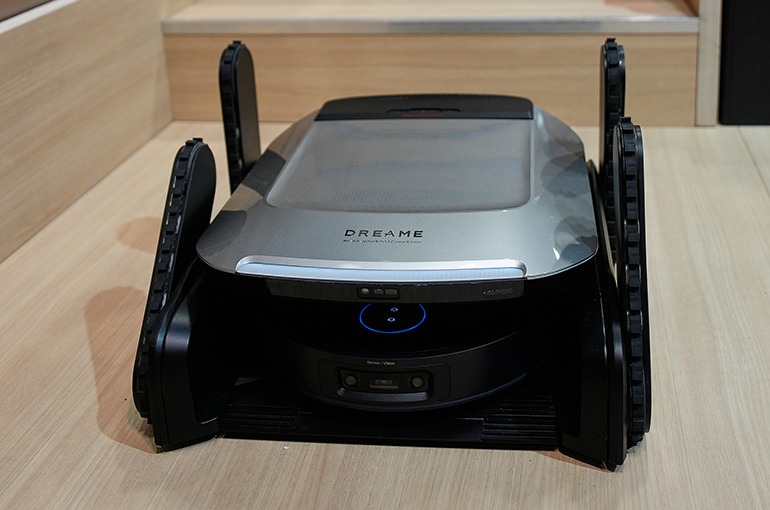 Chinese Robot Vacuum Brands Unveil Cutting-Edge Smart Products at CES